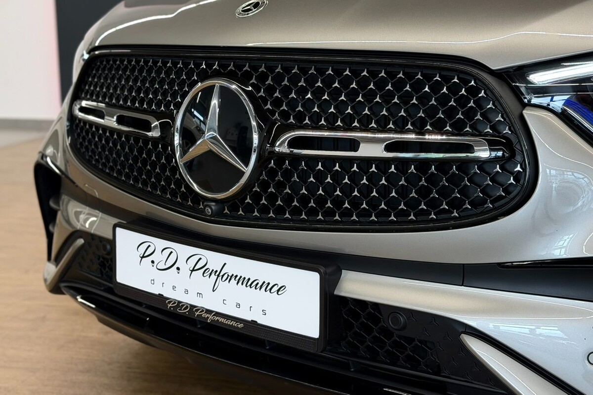 Mercedes-Benz GLC 220d 4Matic AMG Line / Digital Light / Distronic ...
